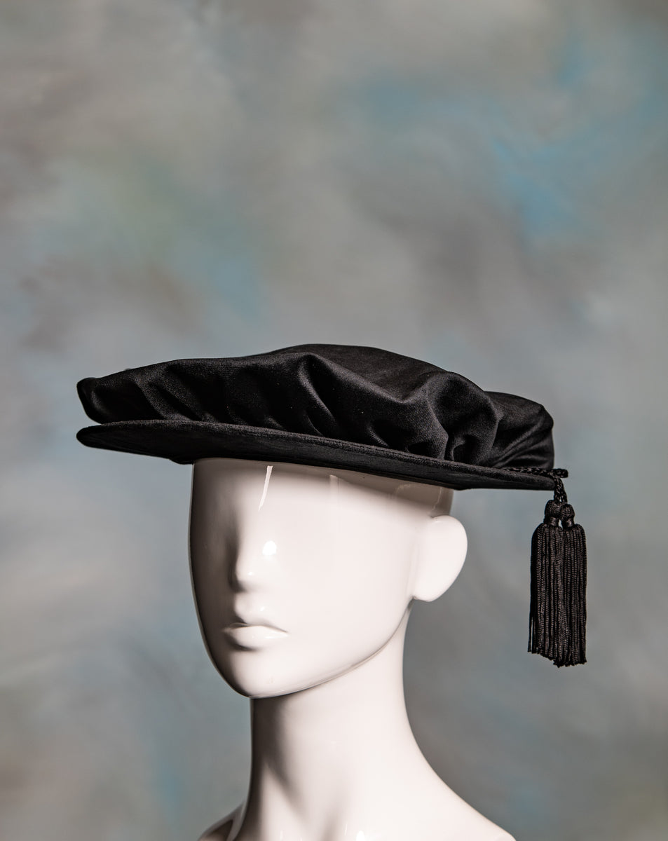 Curtin PhD Graduation Gown Set – GFP Graduations